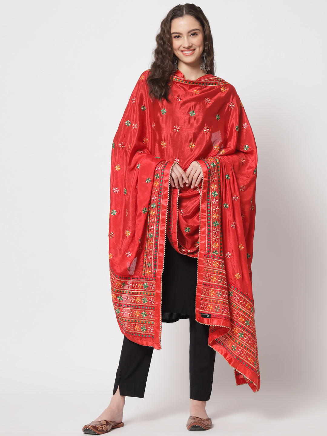 Punjabi Phulkari Dupatta with Heavy Embroidery Border | Red – Zamour